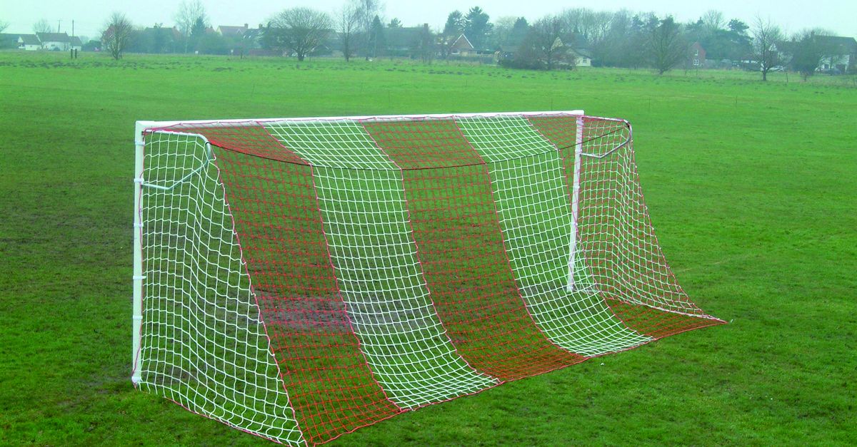 16' x 7' 9Vs9 (9-a-side) Football Nets - 2 Colour Vertical Stripes ...