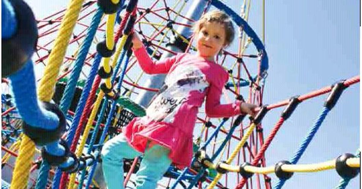 Play Catalogue - Huck