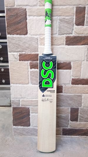 The Ultimate Beginner's Cricket Bat Size Guide! - Huck - Huck